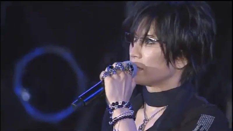 パワーストーン愛用の芸能人/有名人47人！種類や効果も解説【最新決定版】 | WONDIA