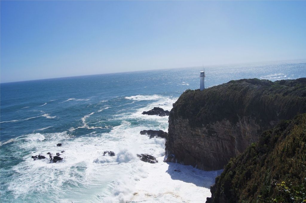 自殺の名所の有名な場所ランキング63選！事件・事故やエピソードも紹介【最新決定版】 | WONDIA