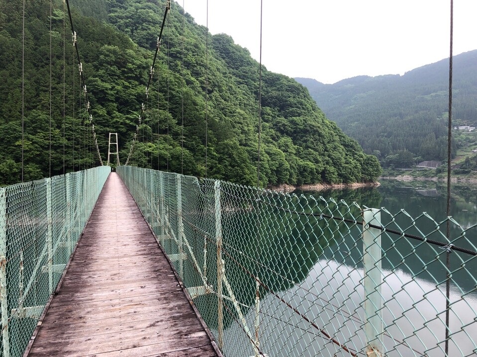 自殺の名所の有名な場所ランキング63選！事件・事故やエピソードも紹介【最新決定版】 | WONDIA